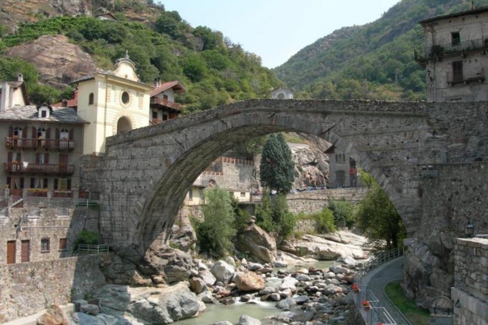 Roman monuments - Aosta Valley
